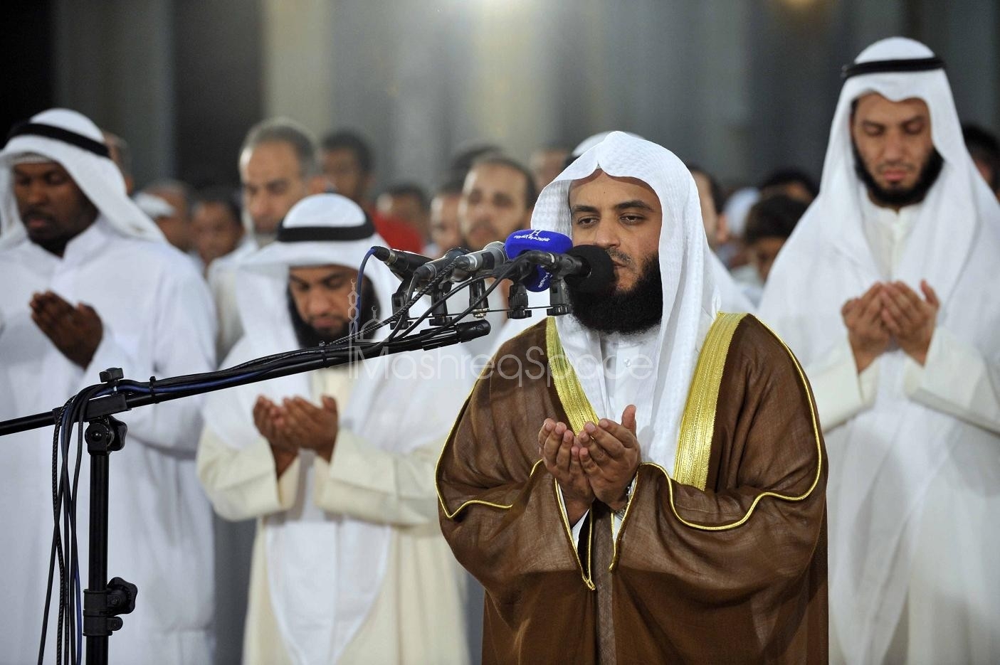 Mishary rashid al afasy : Al-Baqara, Al bakara, al baqarah - le coran ...